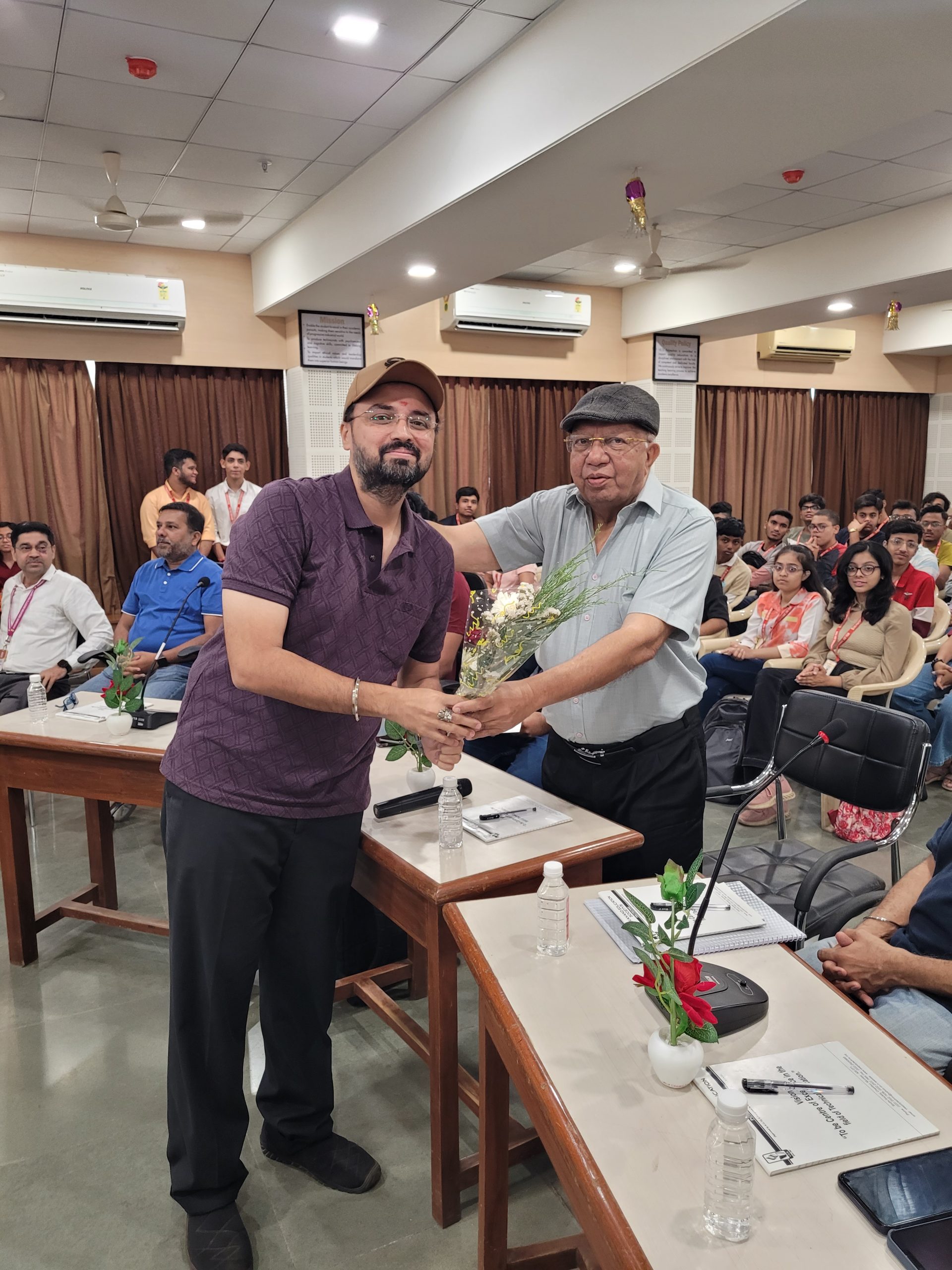 Alumni - Vivekanand Education Society