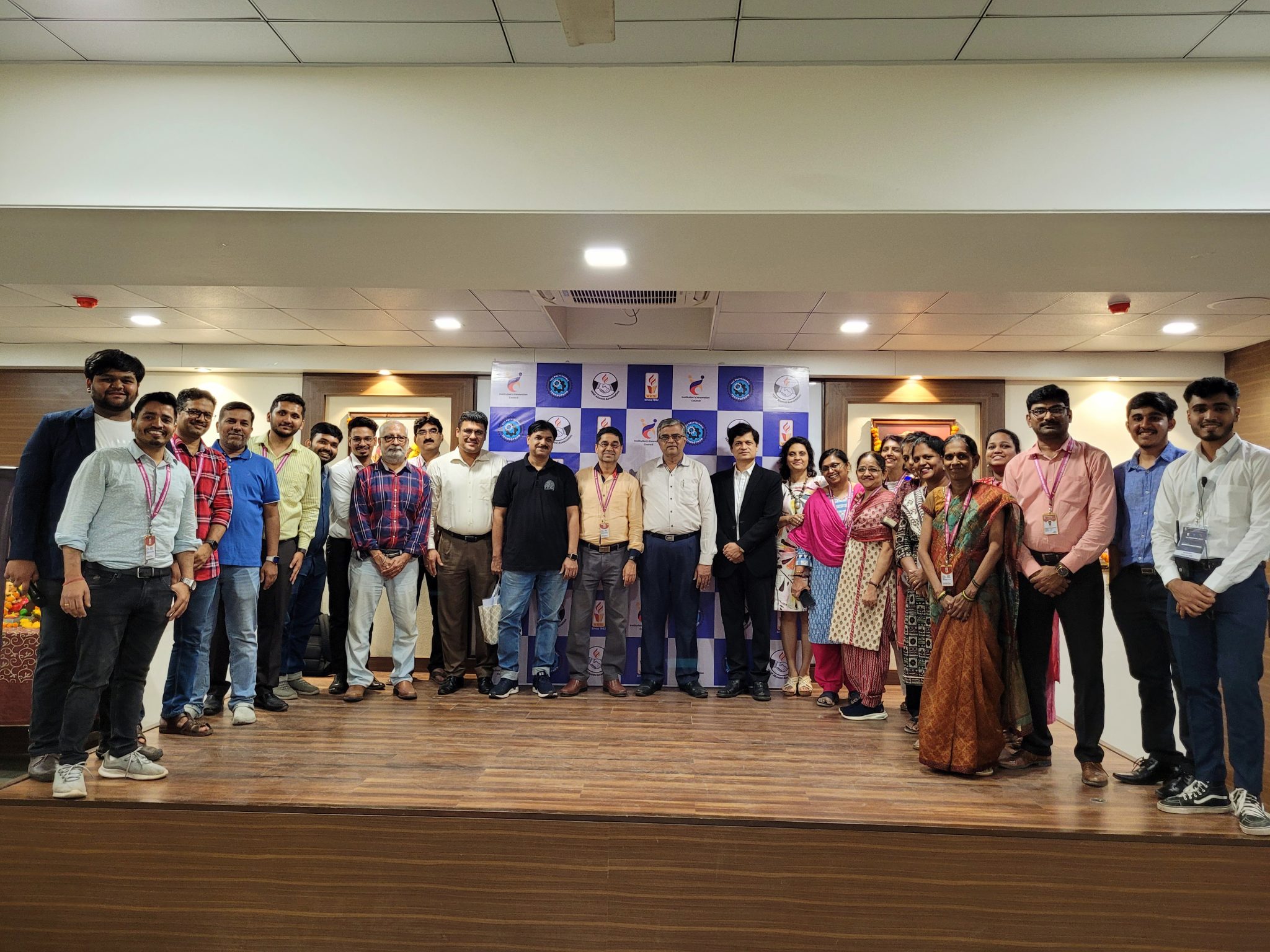 Alumni - Vivekanand Education Society