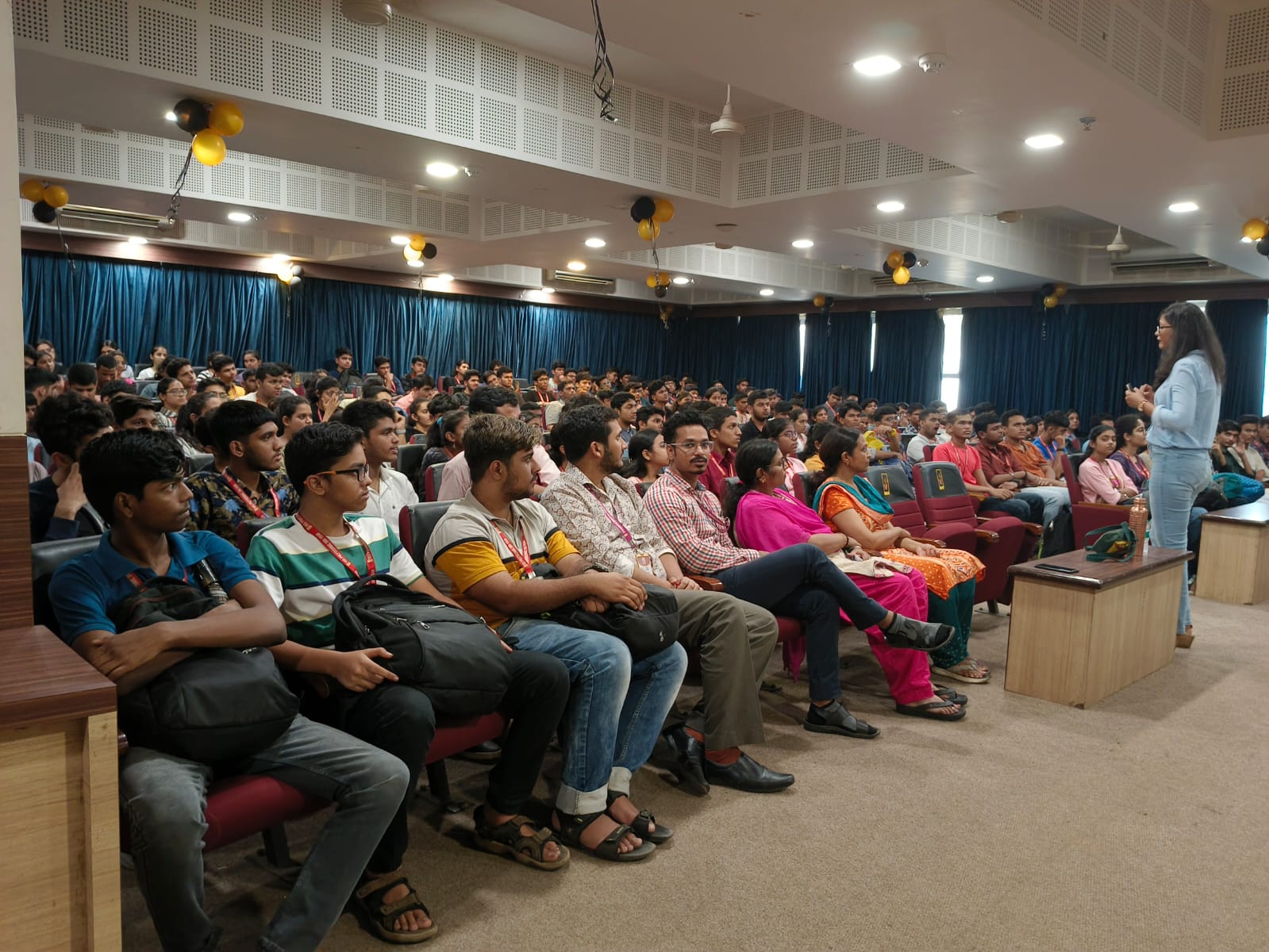 Alumni - Vivekanand Education Society